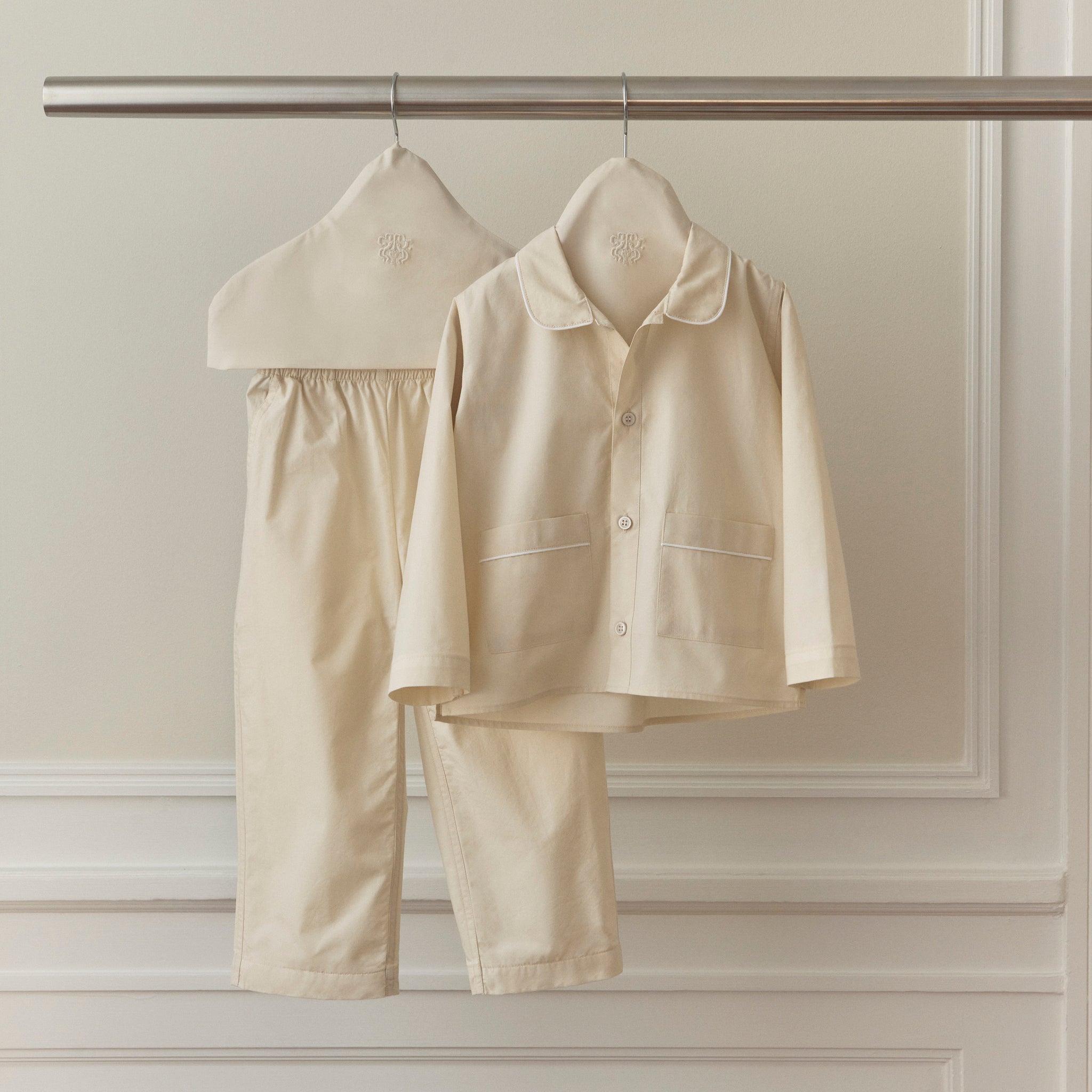 Unisex barnepyjamas i Supima-bomull i lys beige