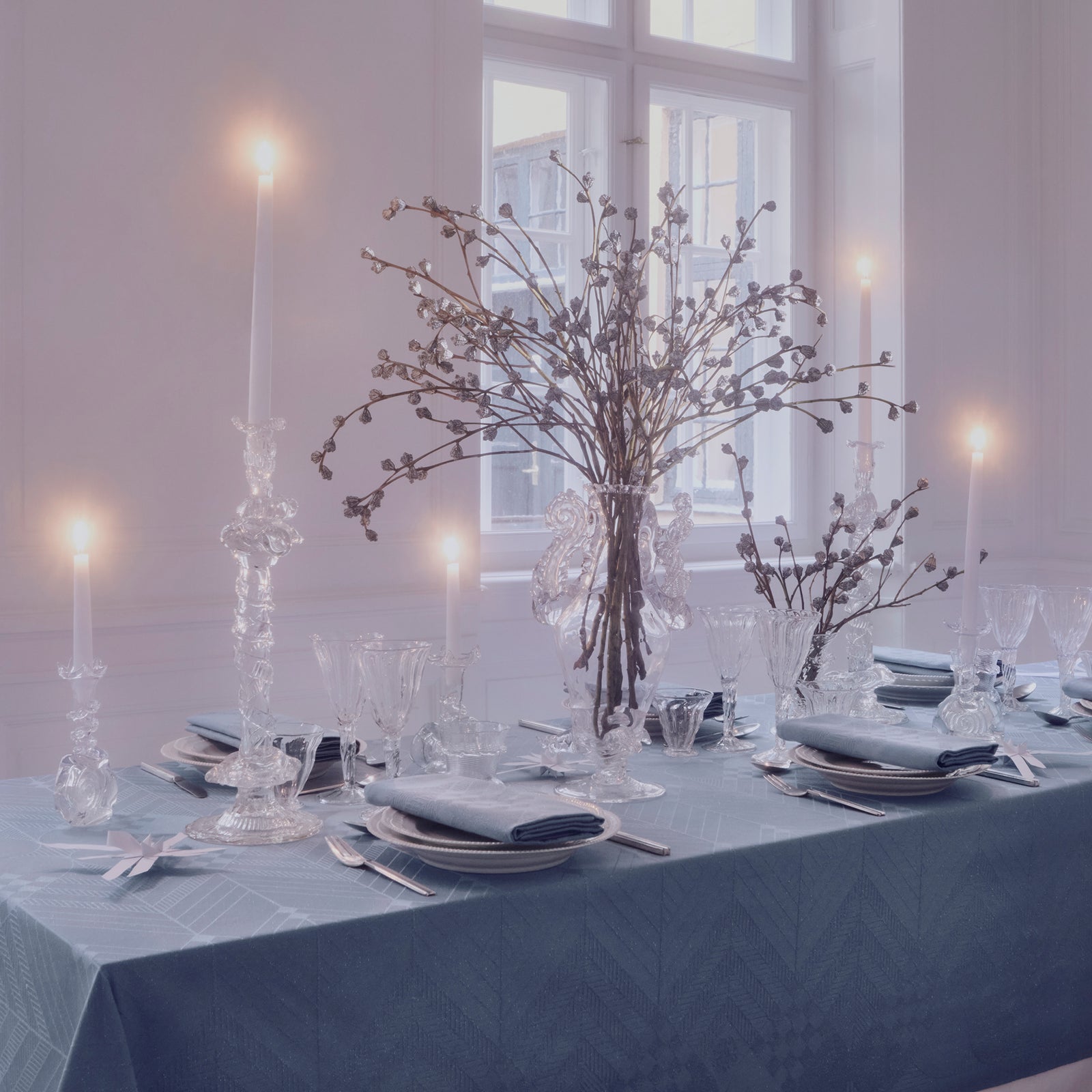 I mange hjem er damaskduken en fast del av juleborddekningen – spesielt ...